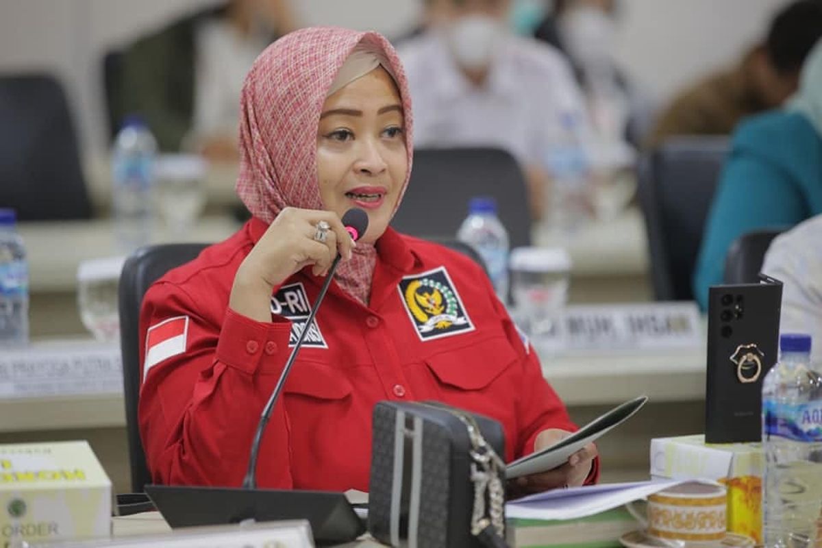 Hari Buku Sedunia, Fahira Idris: Ketersediaan Buku Fondasi Tingkatkan ...